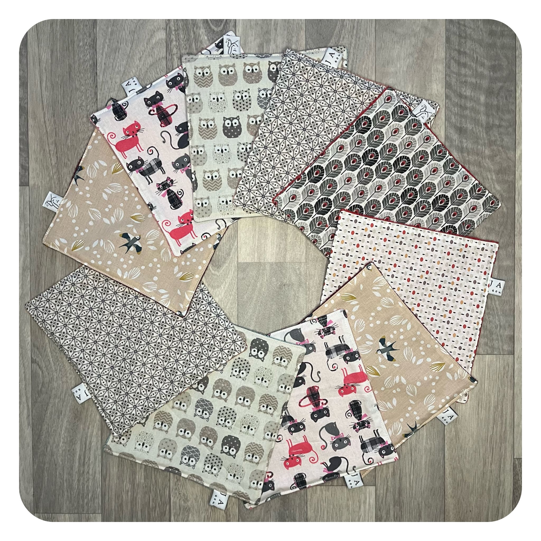 Mini serviette pour le visage en stock - Jane Couture